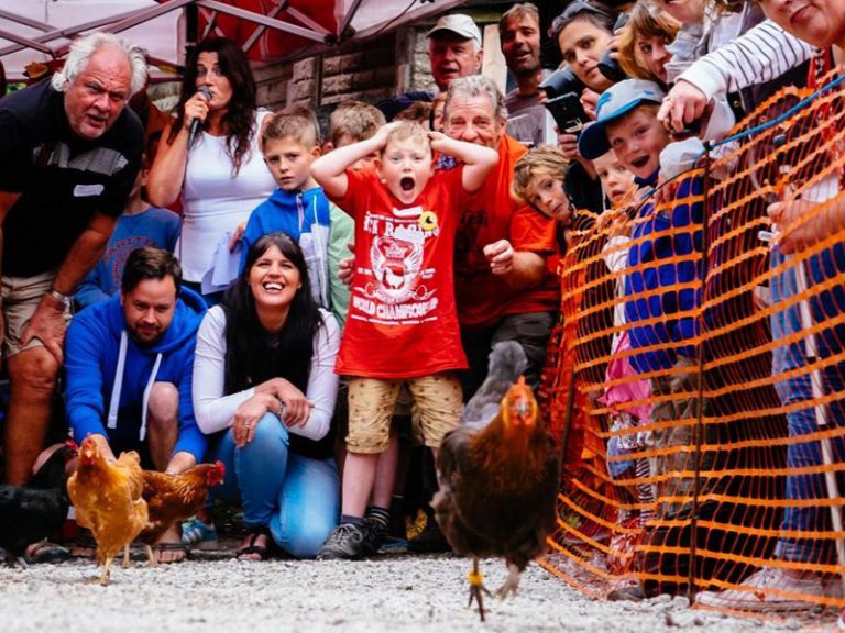 World Hen Racing - Let's Go Britain